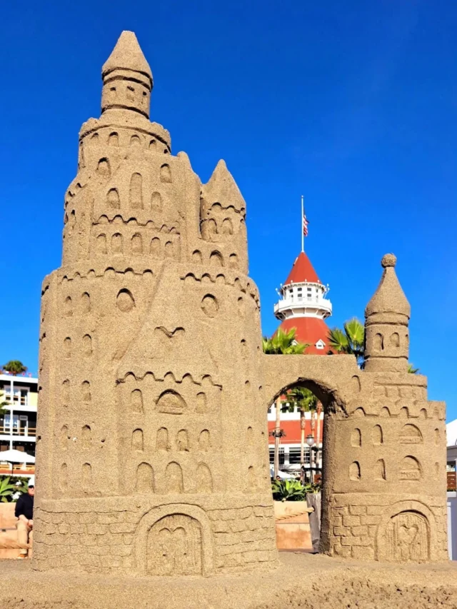 Holiday Parade and Tree Lighting | Discover Coronado